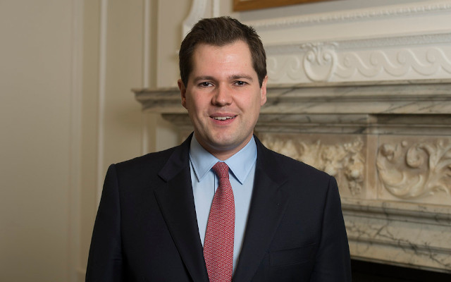 UK cabinet minister Robert Jenrick "subject to death threats" over ...