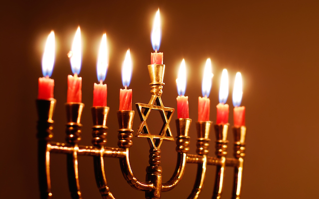Twitter creates special emoji for Hanukkah hashtags - European Jewish ...