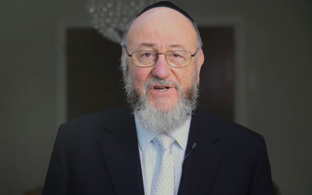 UK Chief Rabbi: It is a "religious imperative" to get vaccinated if ...