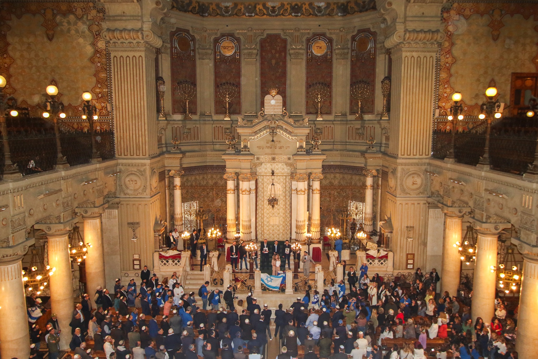Solemn ceremony in the Great Synagogue of Rome honouring the Israeli ...
